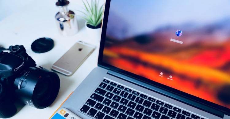 💻 Create simple login form in React - Dirask